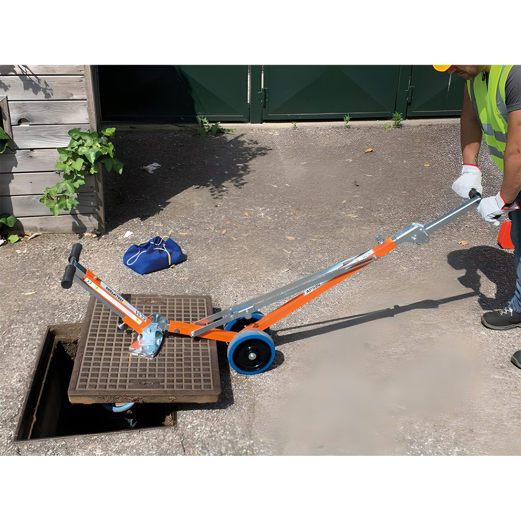 CL11 Curved Base Magnetic Manhole Lifter | For Sale - HTC