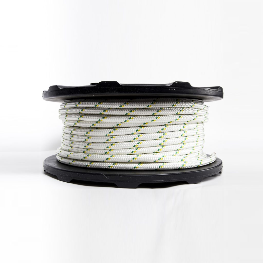 DOUBLE BRAIDED POLYESTER ROPE - 12MM X 100M ON REEL | For Hire - HTC