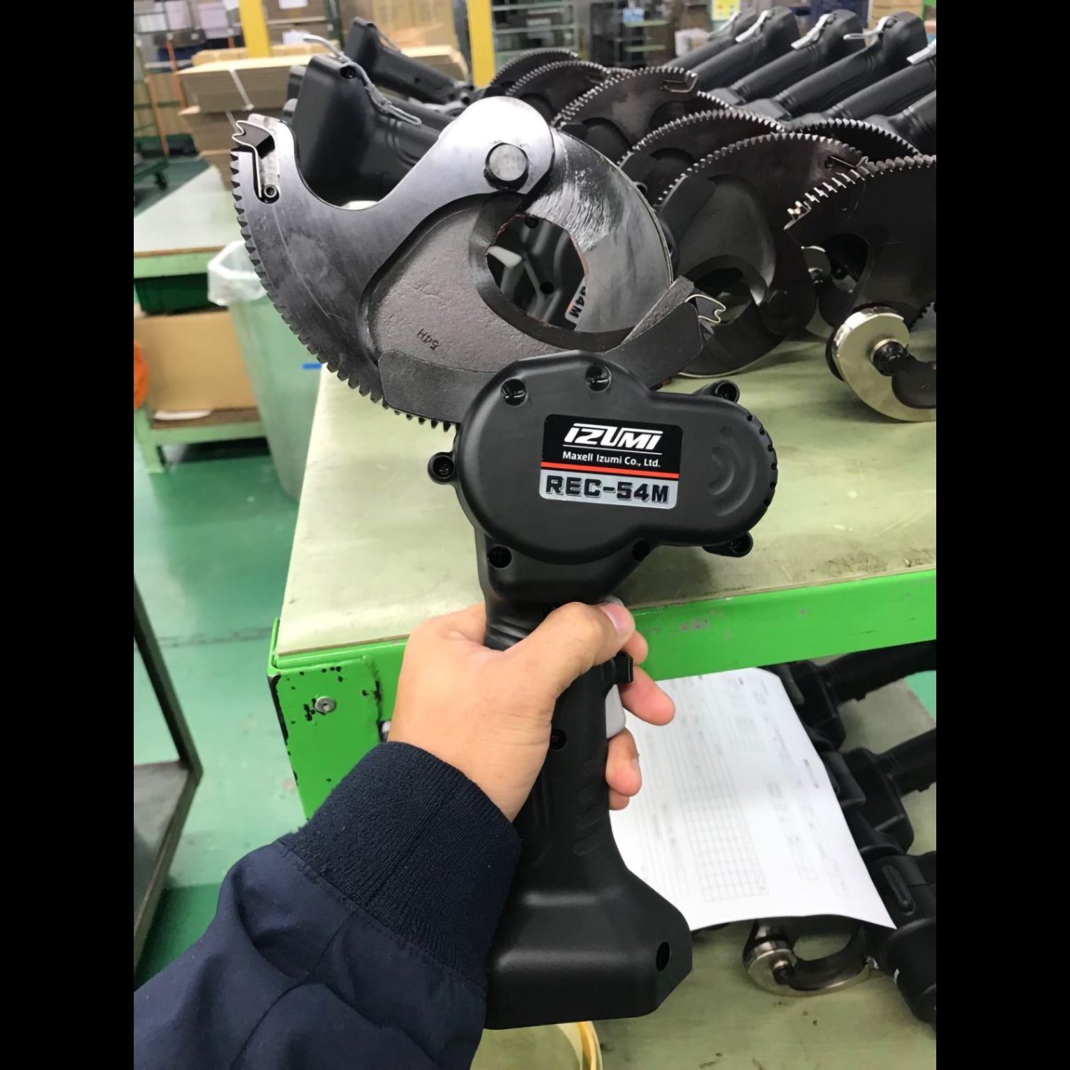 Izumi REC-54M Battery Cable Cutter Max Cut 54mm | For Sale - HTC